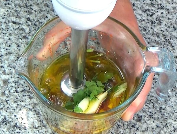 Pinchitos morunos caseros. Receta fácil y con adobo espectacular