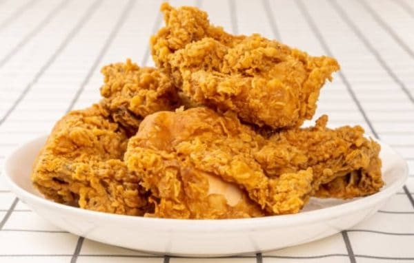 Pollo Frito Estilo KFC: Receta Casera Super Crujiente ¡y Fácil!